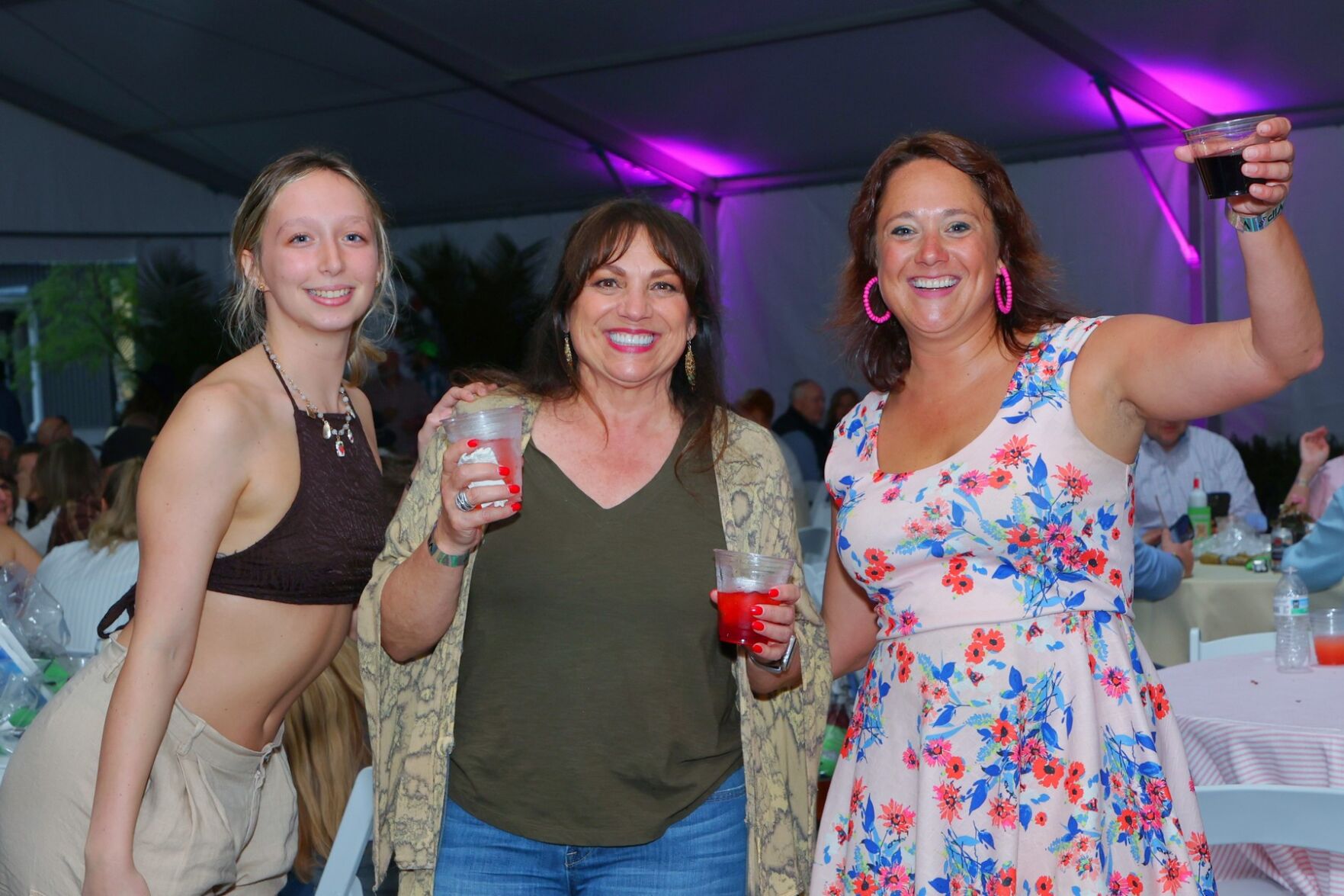 Blue Jeans, Boots, and Bulls | Photo Galleries | topsinlex.com