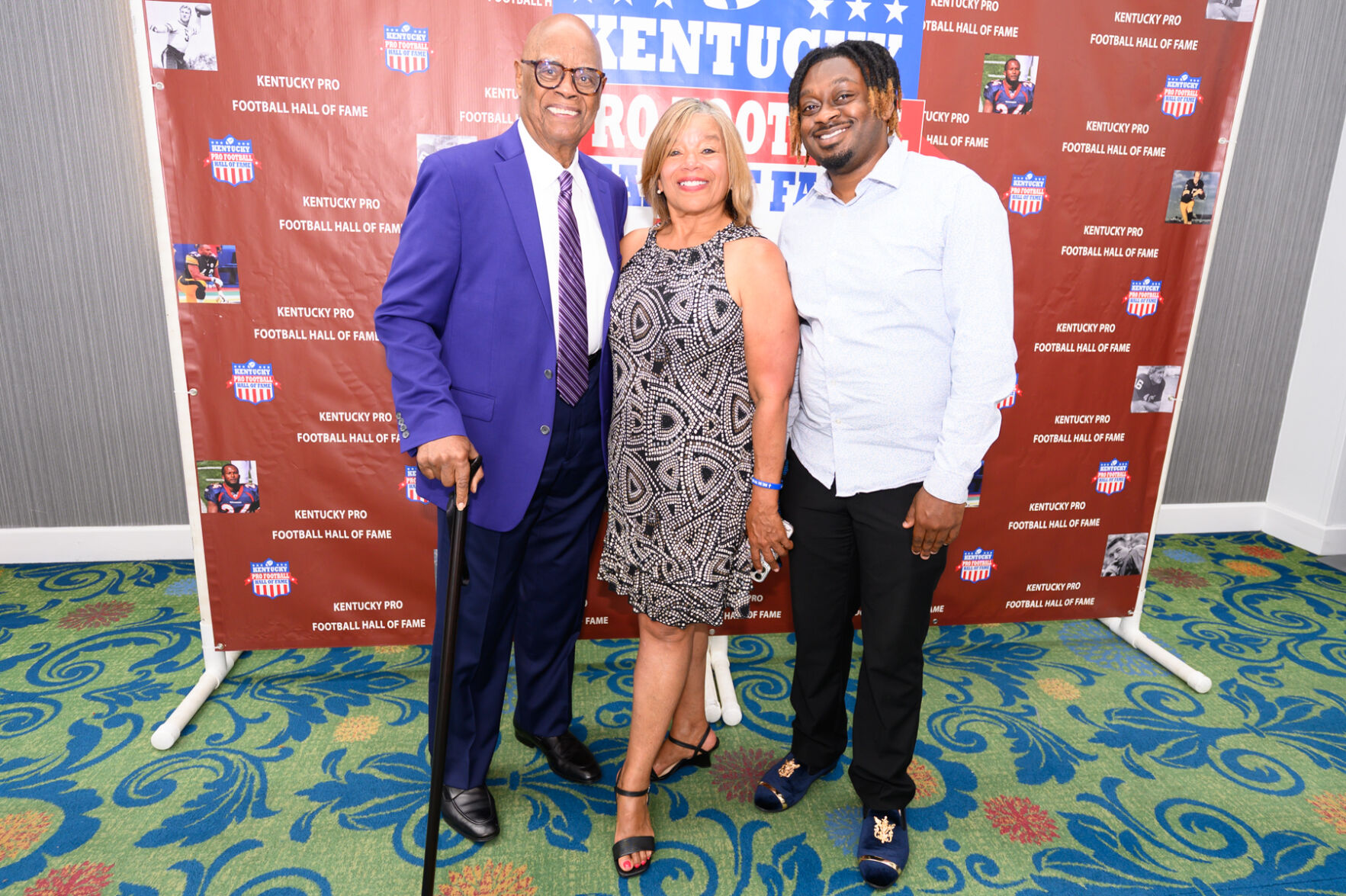 Ky Pro Football Hall of Fame Purple Jacket Dinner | Photo Galleries ...