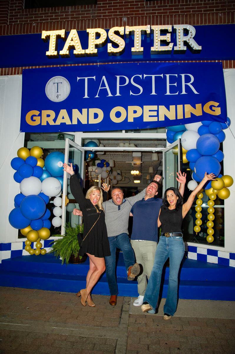 Tapster Grand Opening | Photo Galleries | topsinlex.com