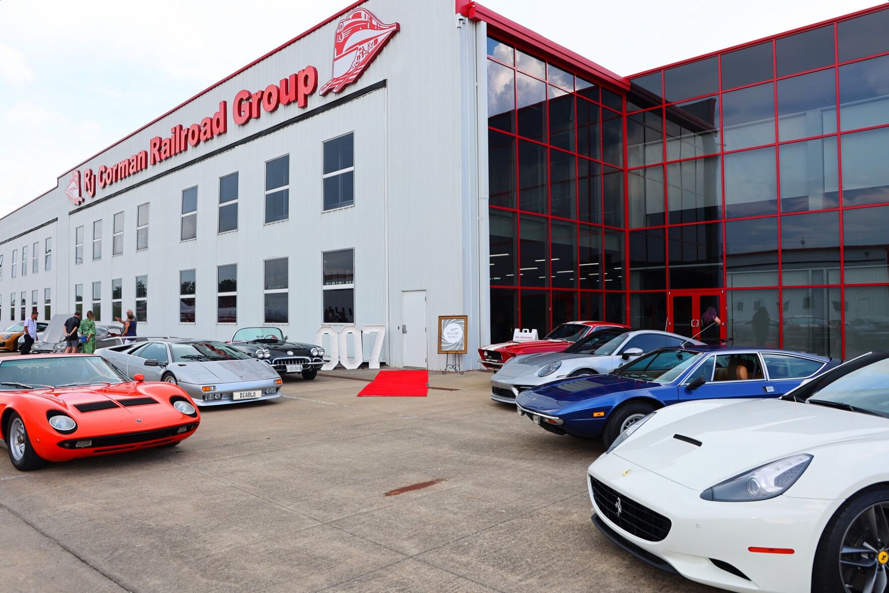 Hanger Bash | Photo Galleries | topsinlex.com