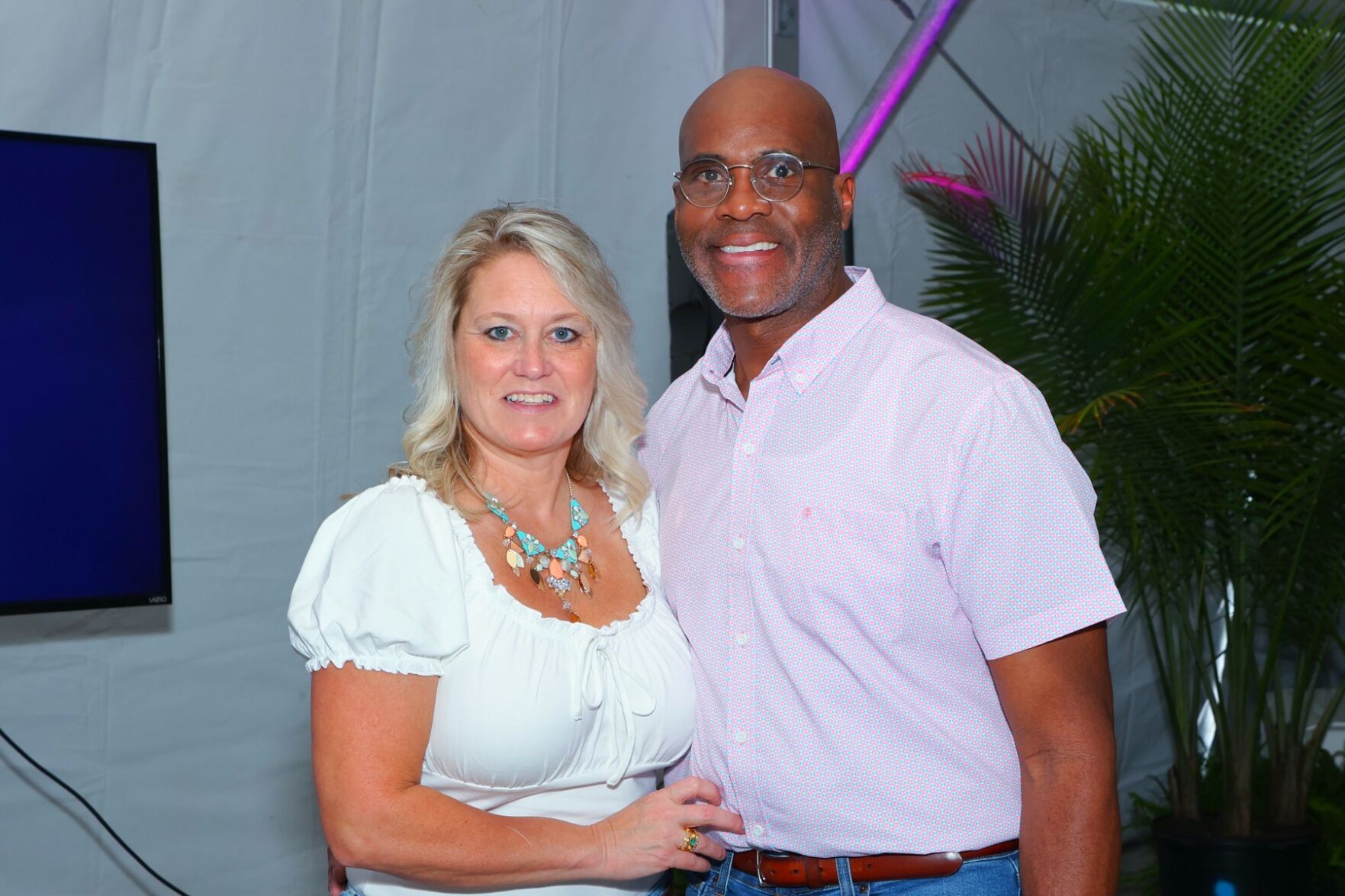 Blue Jeans, Boots, and Bulls | Photo Galleries | topsinlex.com