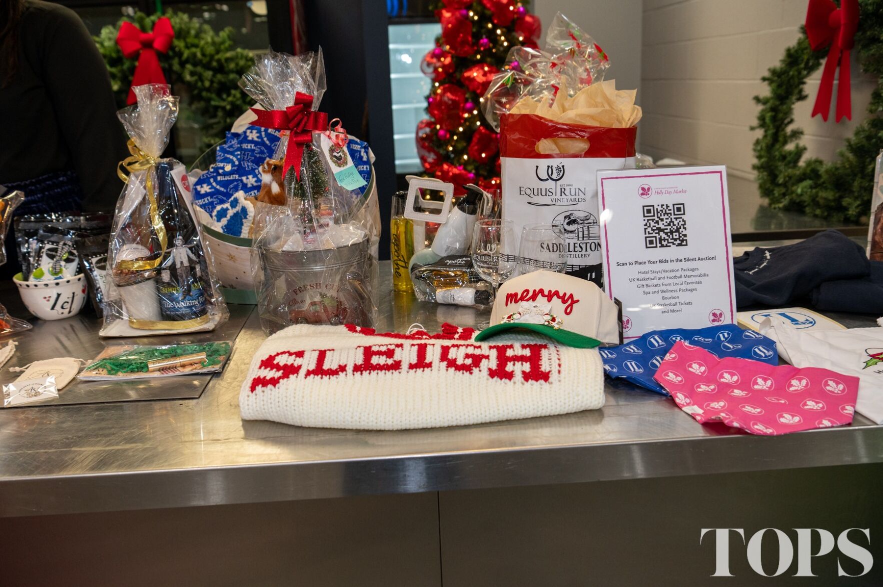 Hollyday Market Eve Party | Photo Galleries | topsinlex.com