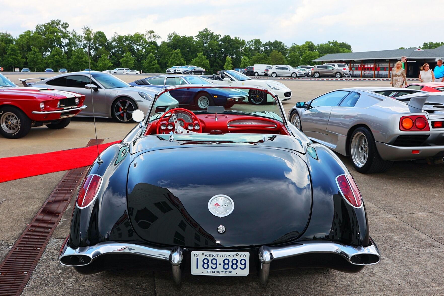 Hanger Bash | Photo Galleries | topsinlex.com