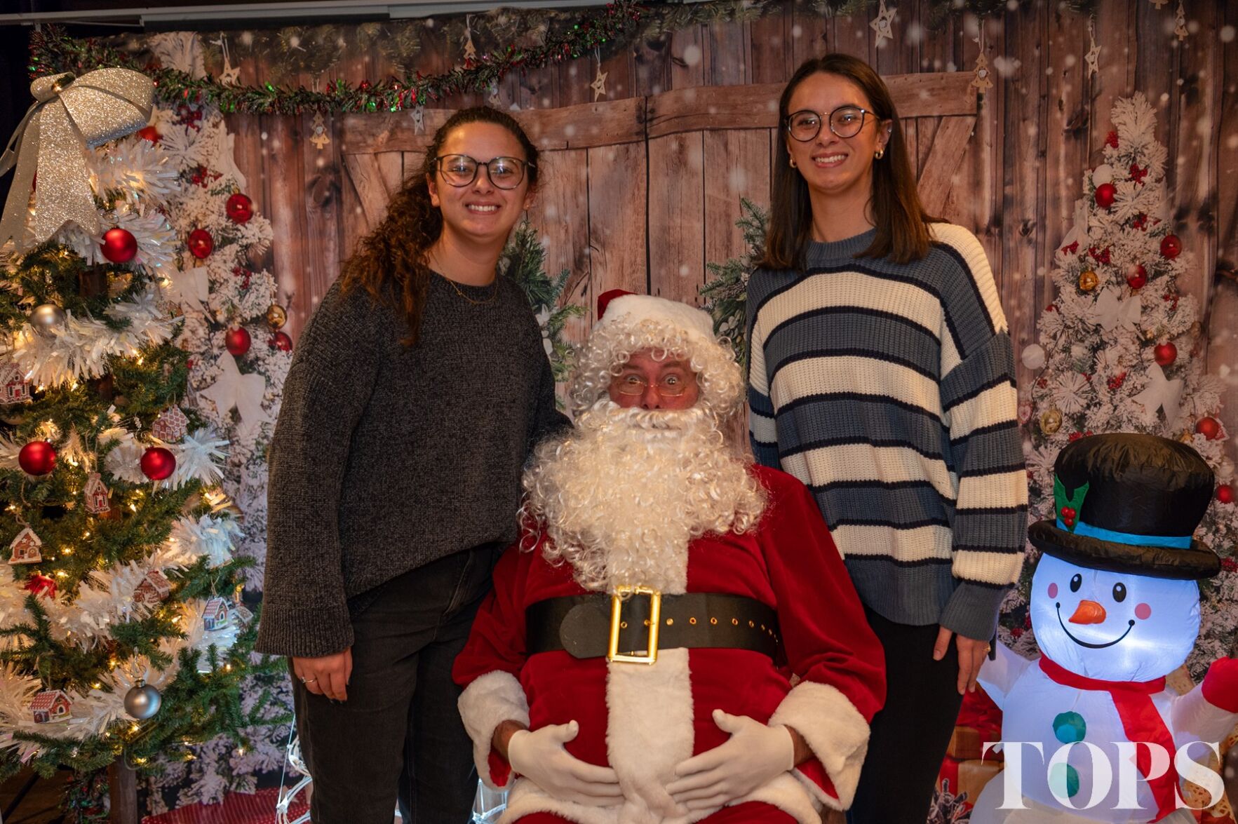 The Agency Holiday Open House | Photo Galleries | topsinlex.com