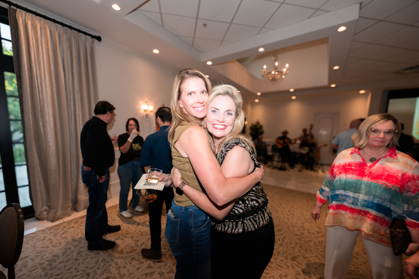 Burnt Tavern Bourbon Launch | Photo Galleries | topsinlex.com