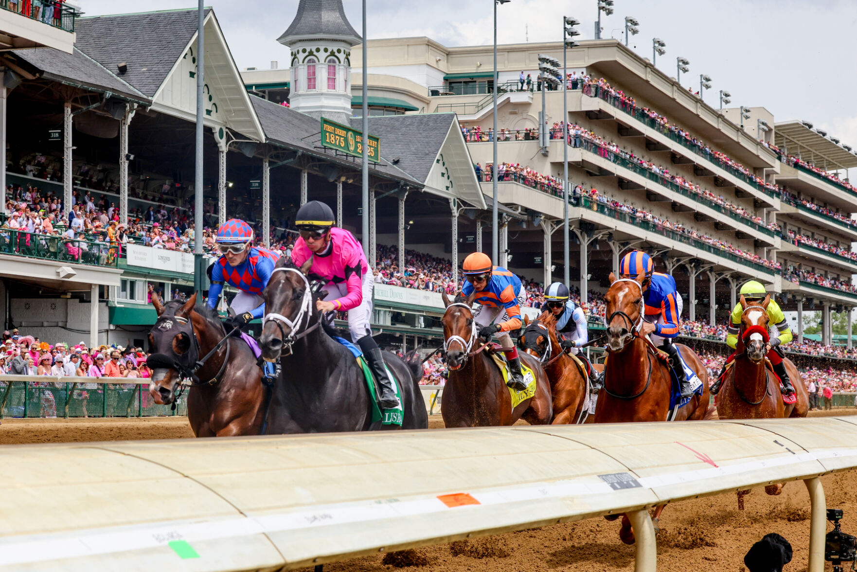 Kentucky Oaks Day | Photo Galleries | topsinlex.com
