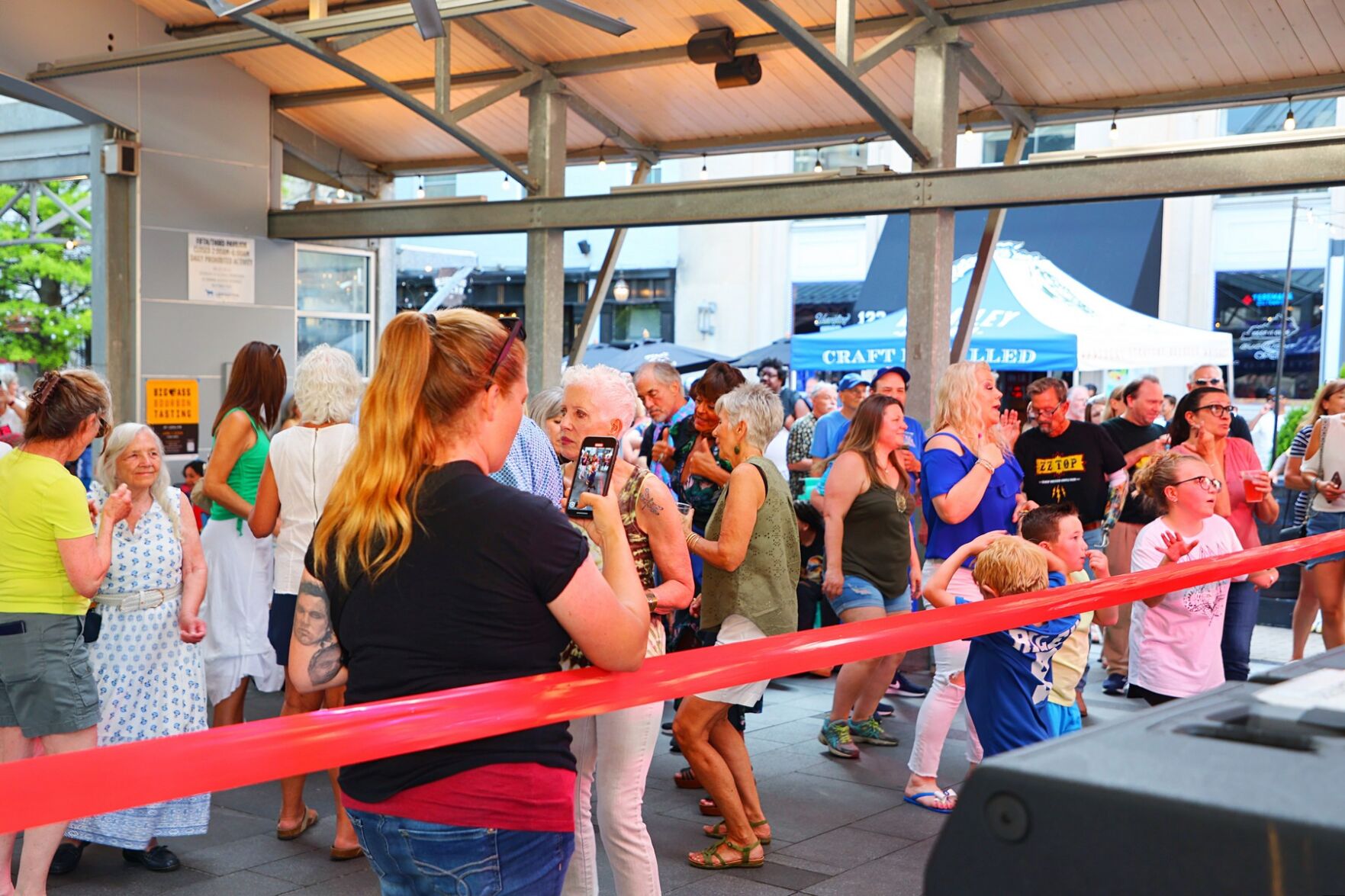 Thursday Night Live! | Photo Galleries | topsinlex.com