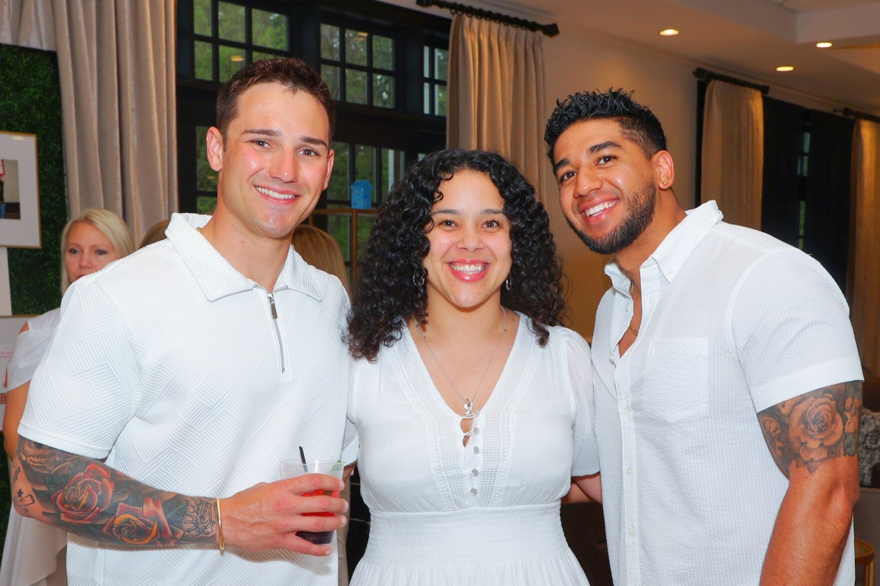 Night In All White | Photo Galleries | topsinlex.com