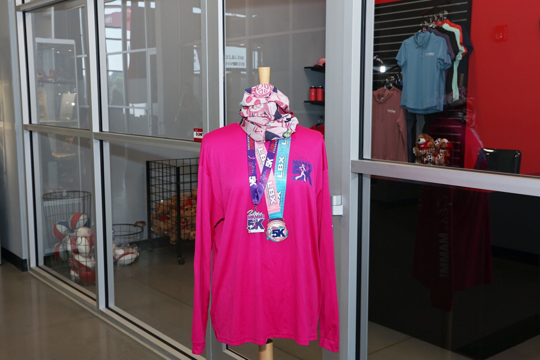 Yes, Mamm! Yes, Cerv! 5K 10th Anniversary Kick-Off | Photo Galleries ...