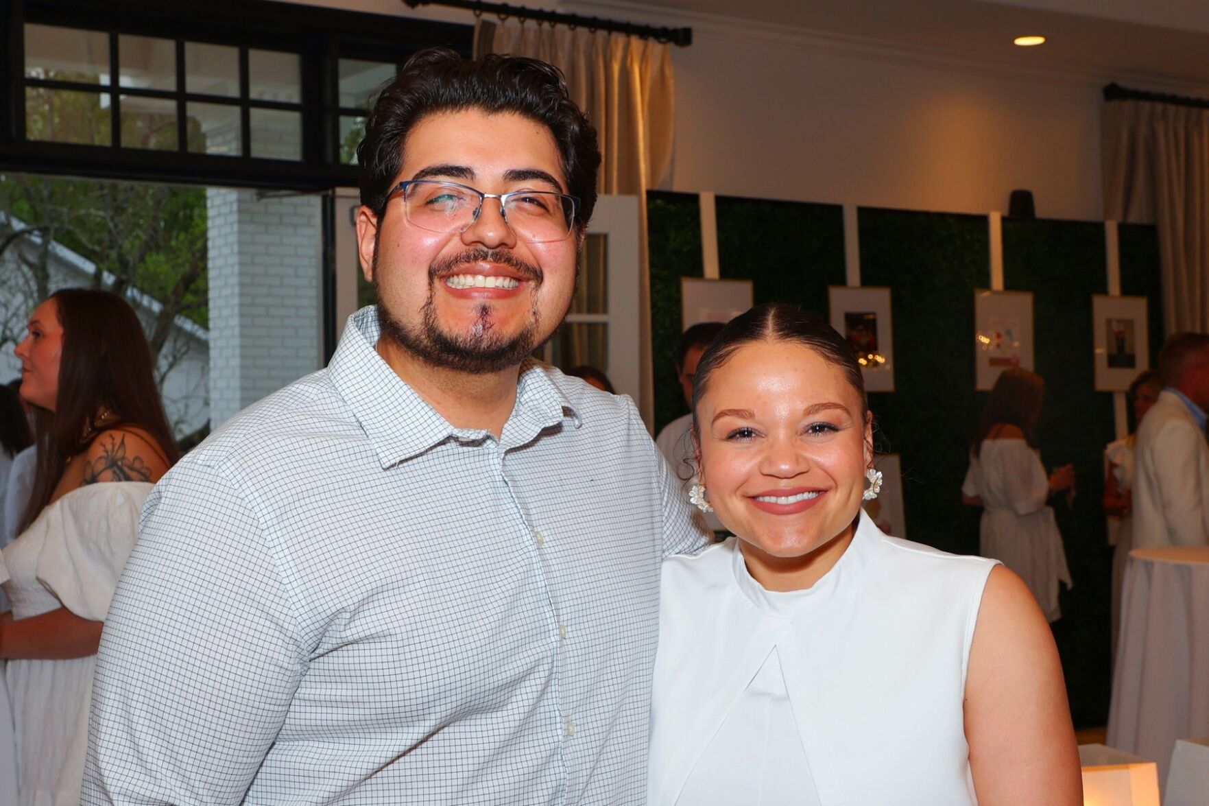 Night In All White | Photo Galleries | topsinlex.com