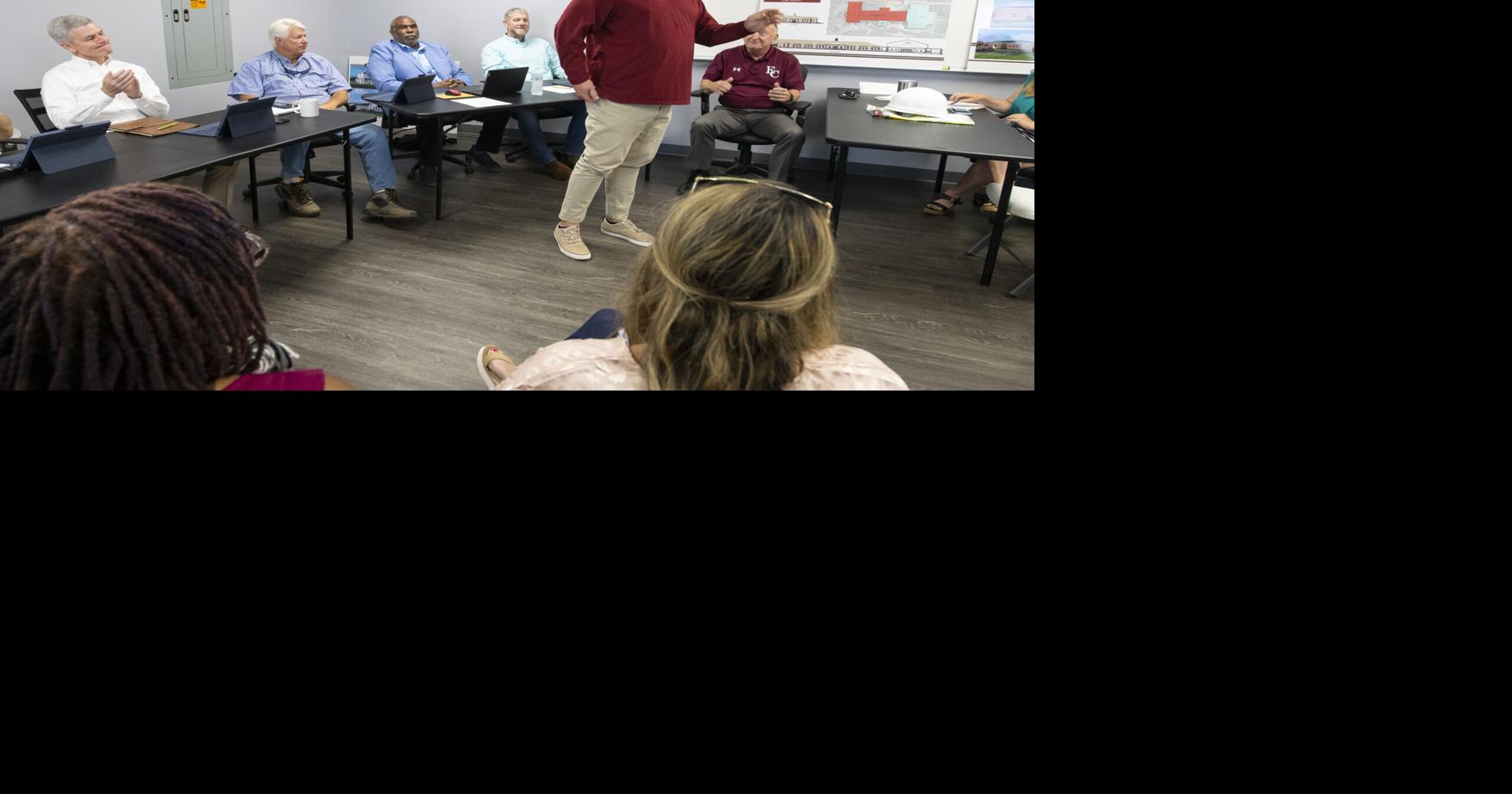 A FAMILIAR FACE Eclectic native and ECHS alum named principal | News ...