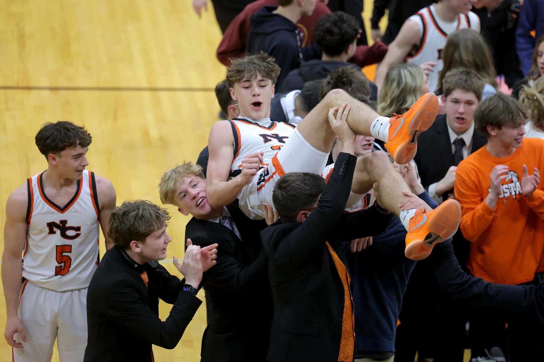 Natrona County sweeps Kelly Walsh in basketball