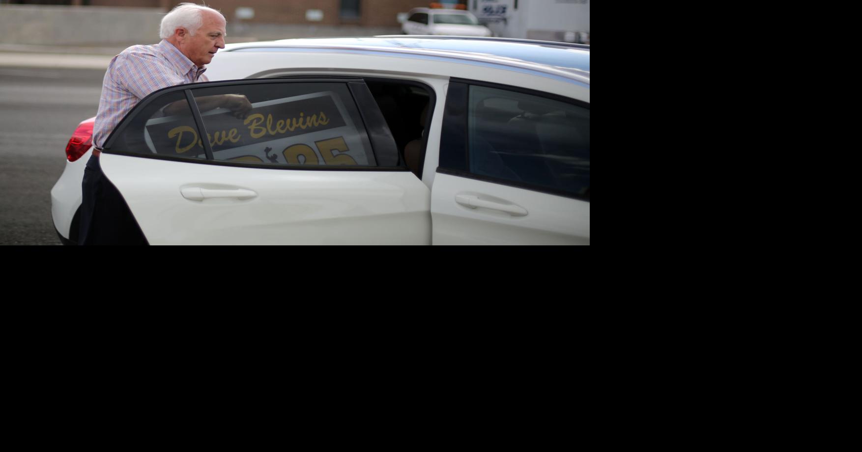 In conservative Powell, GOP primary about style, substance