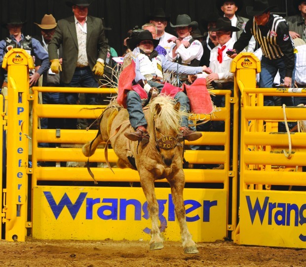 Bareback rider Feild does himself, father proud