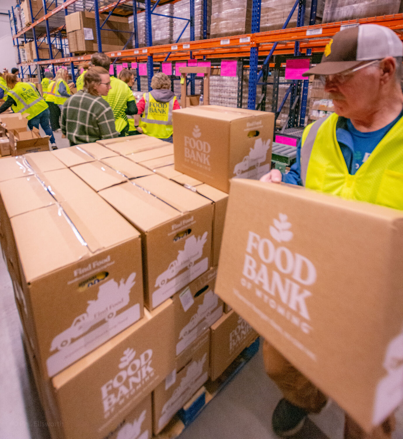 Wyoming food bank scrambles to meet Thanksgiving deadline