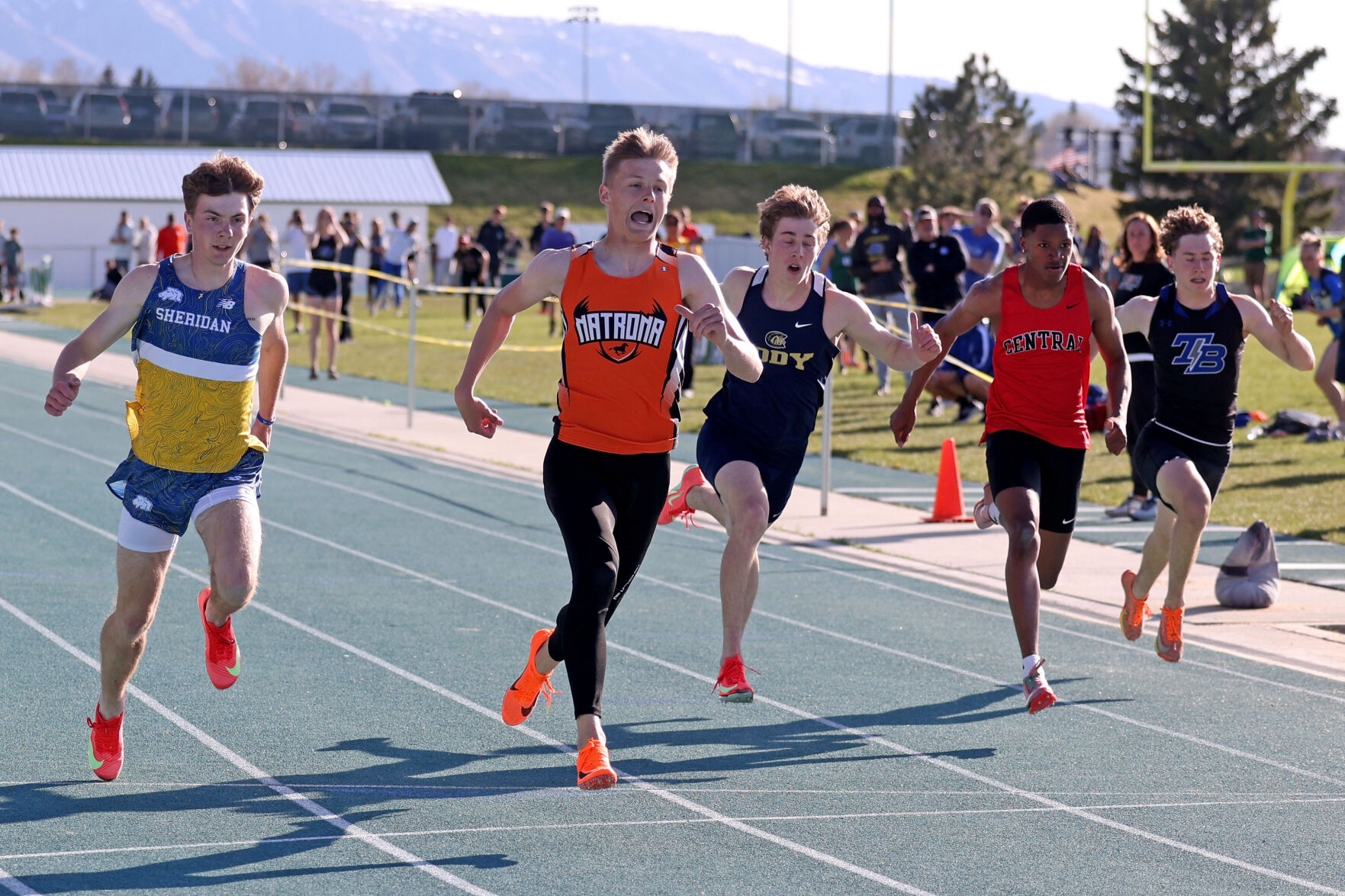 Records fall at Wyoming Track & Field Classic on Friday