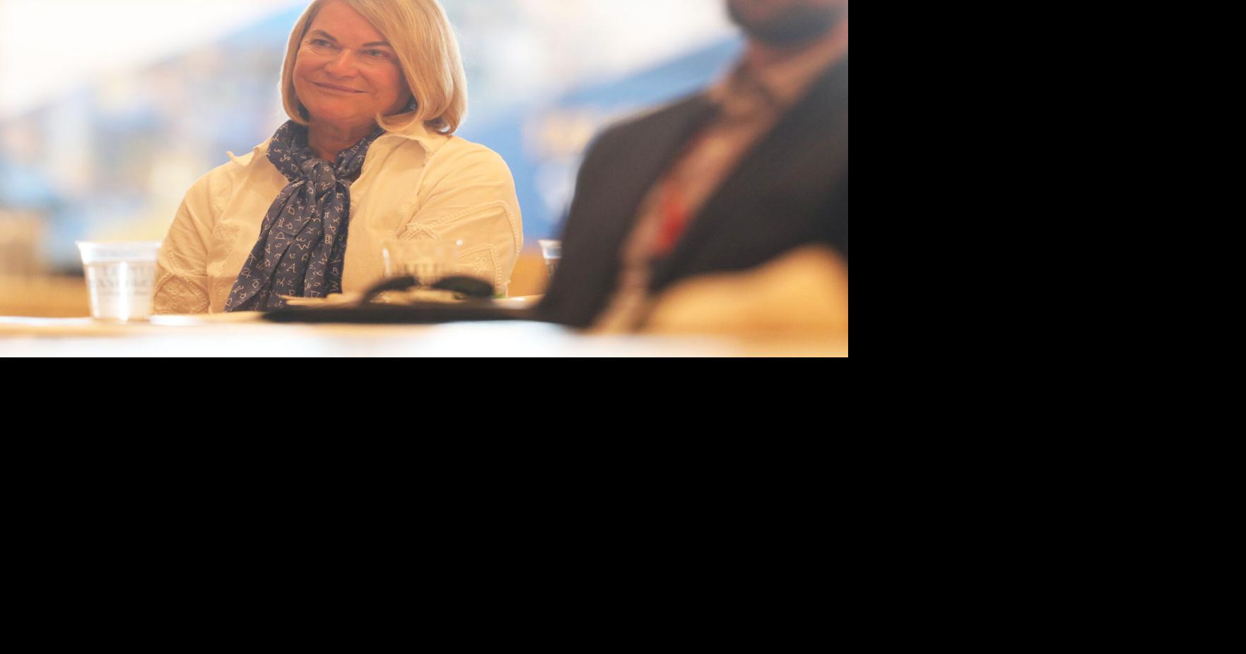 Wyoming Senator Cynthia Lummis addresses Wyoming Legislature