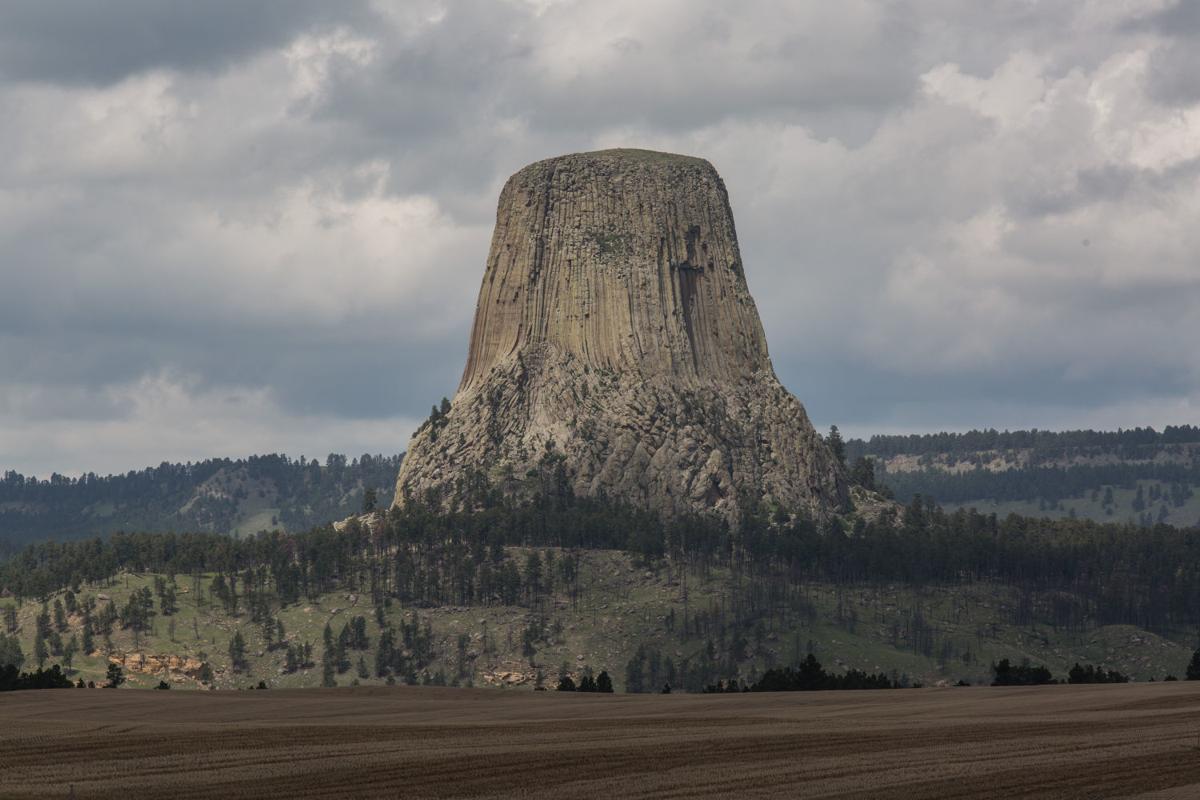 Gillette climber dies from fall at Devils Tower