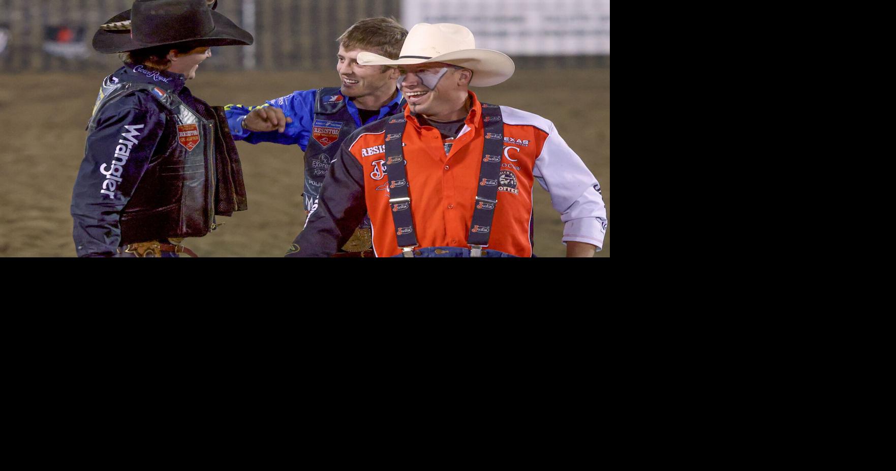 Bull riding shootout highlights Central Wyoming Rodeo