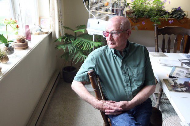 Famed Wyoming conservationist Tom Bell dies in Lander