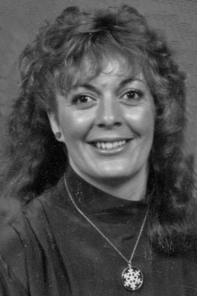 Lisa Claire (Travis) Feurt