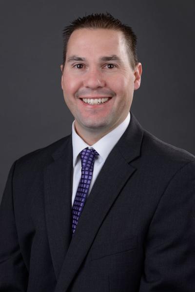 Wyoming football adds Shannon Moore as tight ends/fullbacks coach