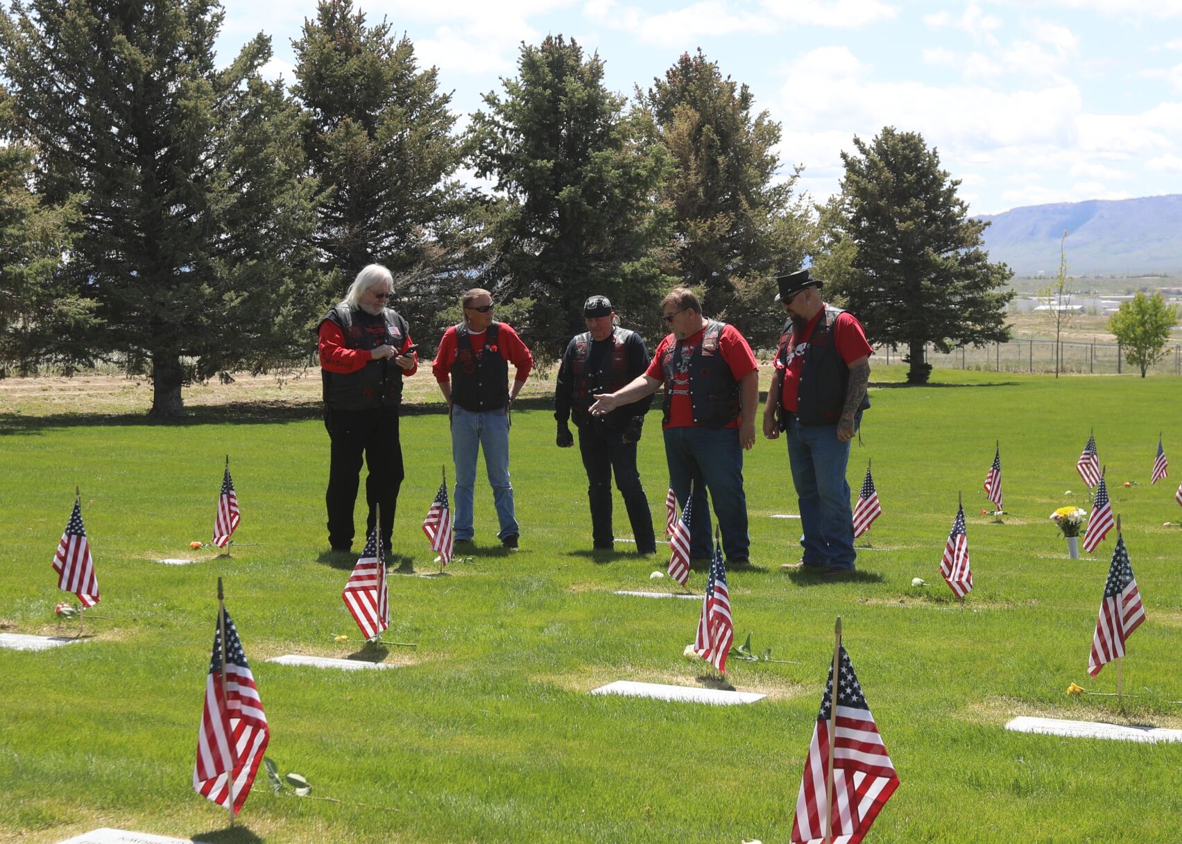 How Casper remembers: Memorial Day at Oregon Trail Veterans Cemetery