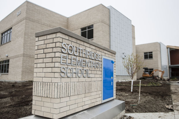 Flooring flop delays Casper school's opening, again