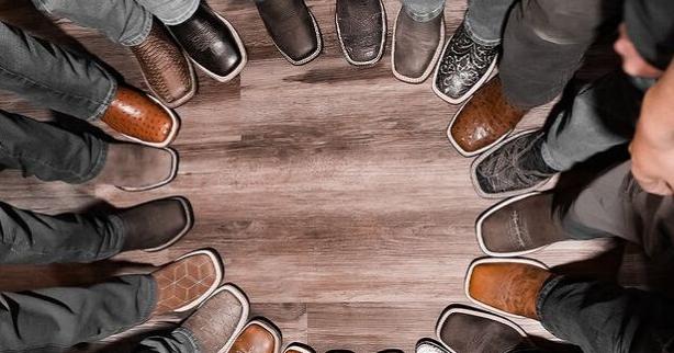 Casper seniors to receive boots for suicide awareness