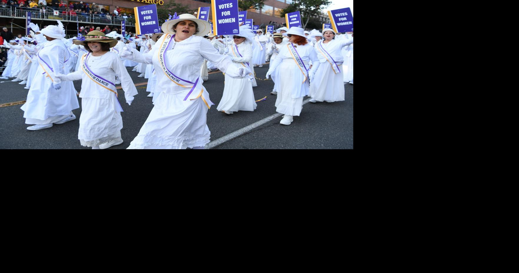 Wyoming women take part in Rose Parade float honoring suffrage anniversary