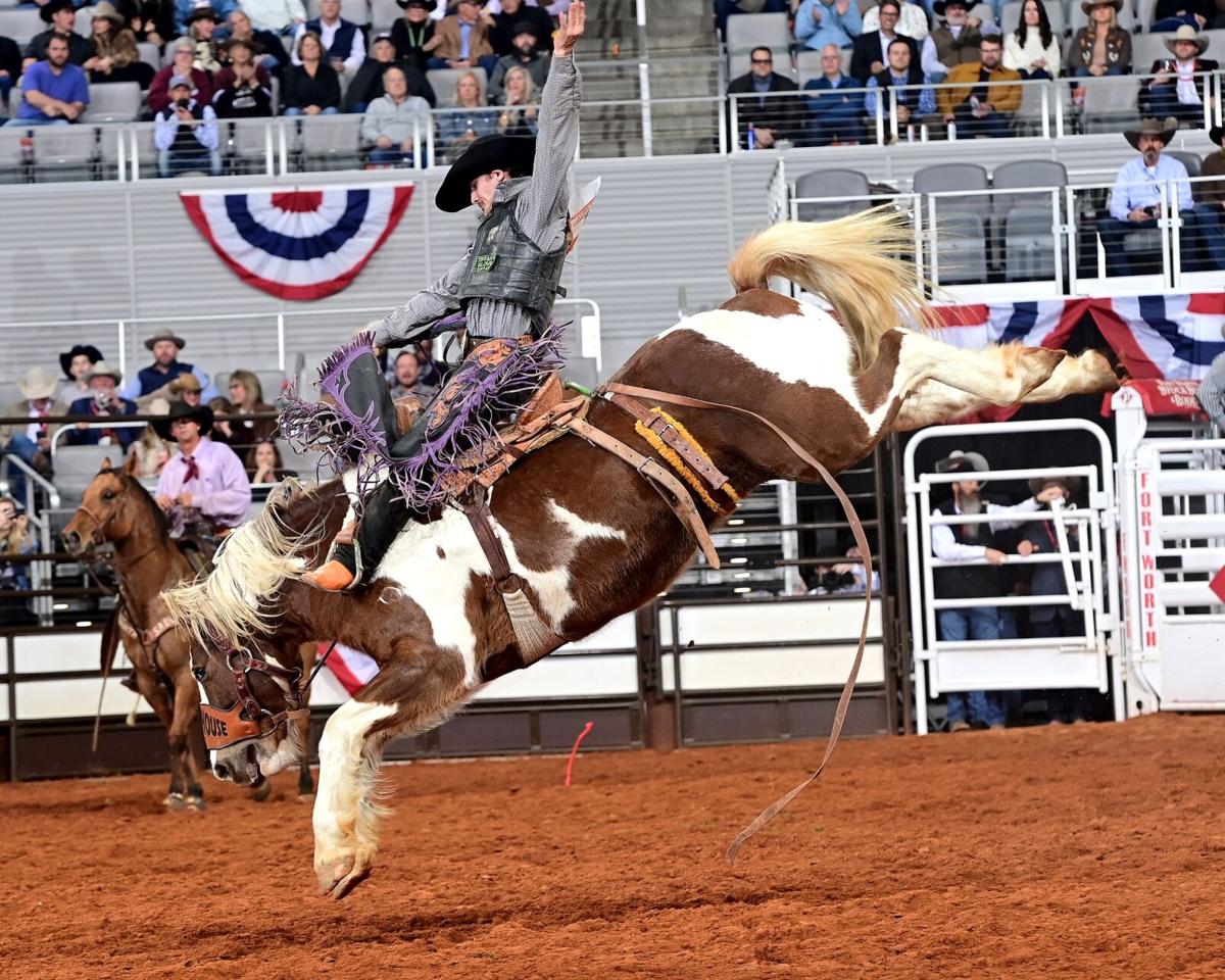 Wyoming cowboys cash in at Fort Worth Stock Show & Rodeo Rookie Rally