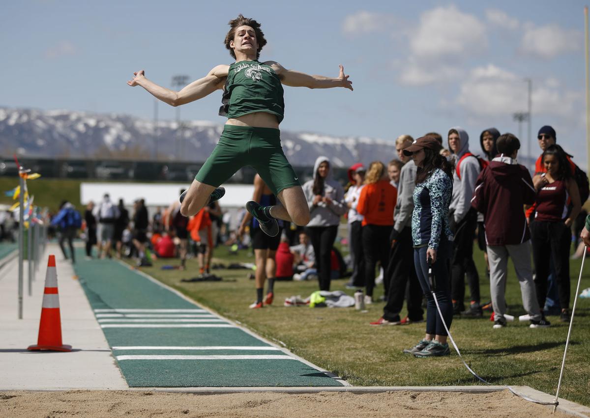 Kelly Walsh sweeps 4A West track regional