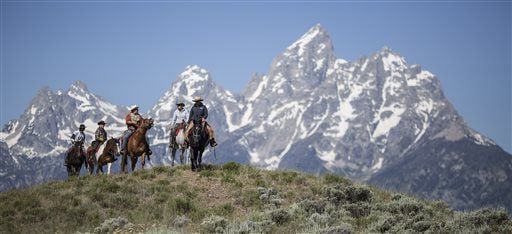 Dude Ranches in Wyoming | Queens in Jeans