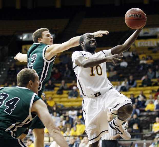 Wyoming puts stop to Utah Valley to cap record-breaking month