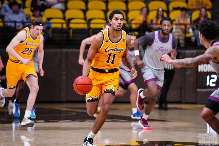 Wyoming Cowboys basketball team tops Tennessee State