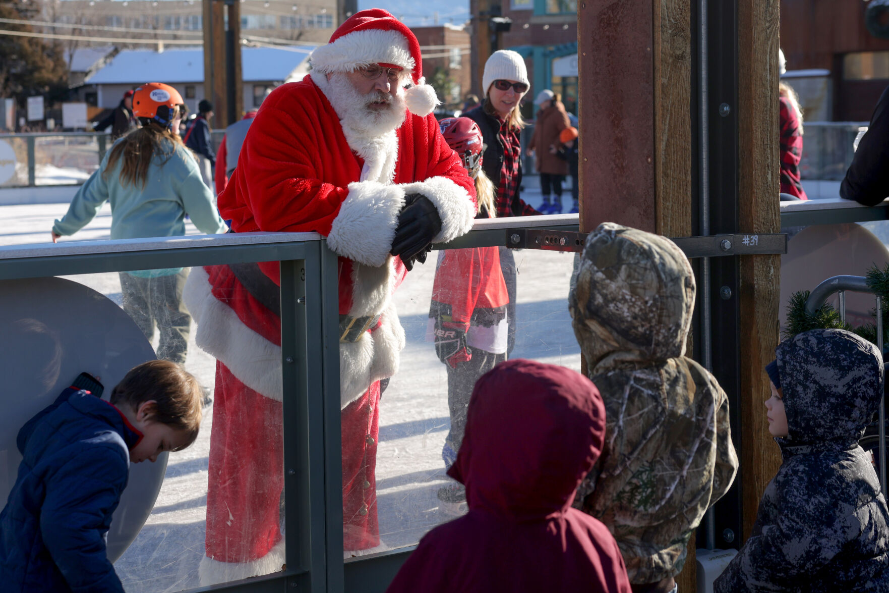 Casper's David Street Station visited by Santa and Grinch