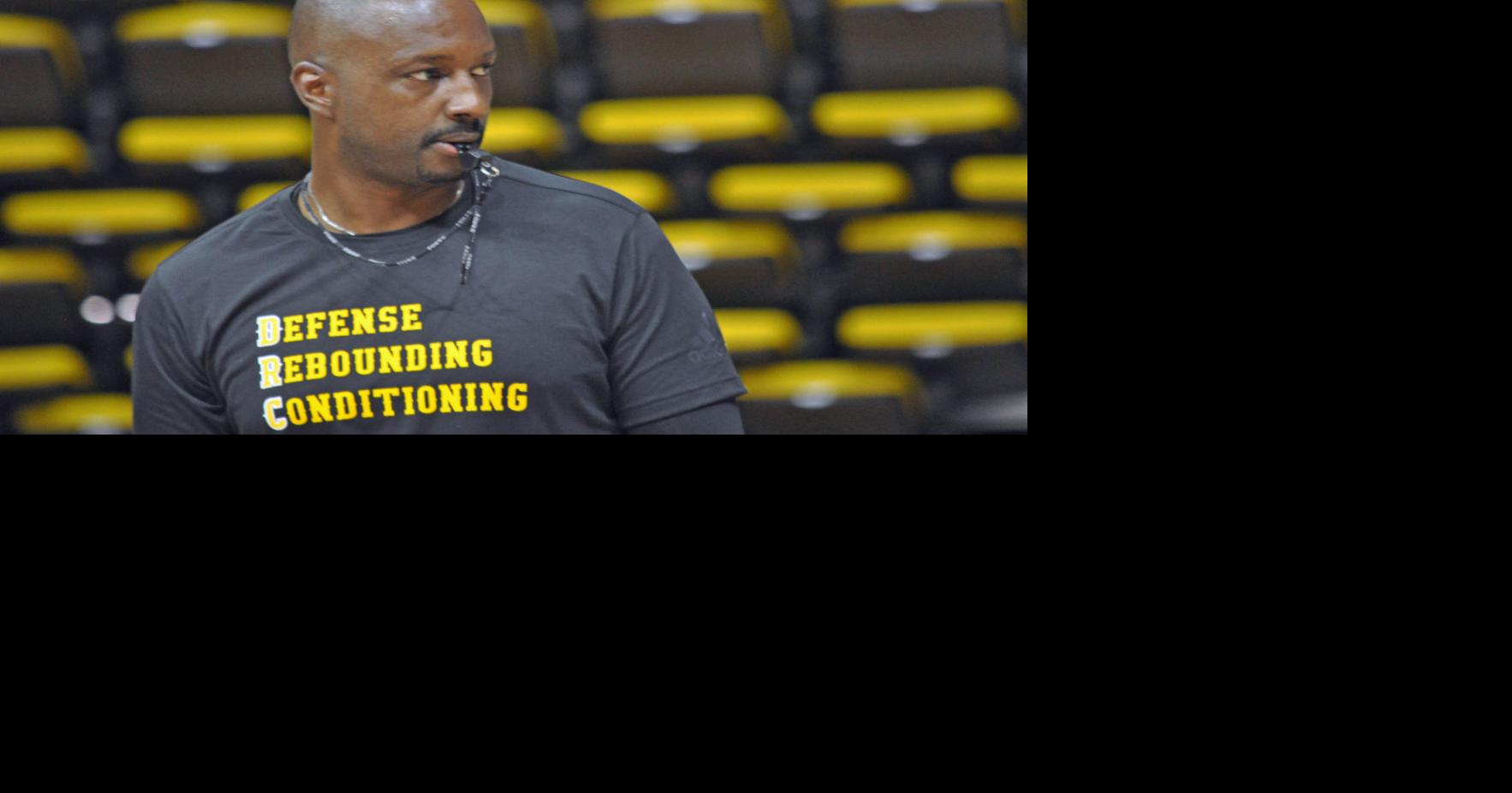 Wyoming men's basketball holds first practice