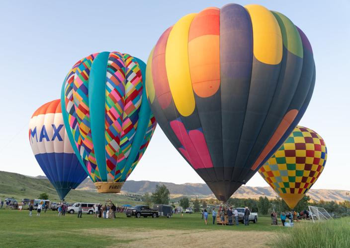Kicking dirt at the Casper Balloon Roundup