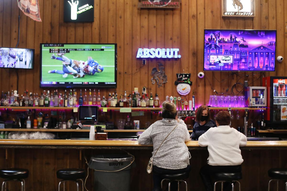 Casper bars prepare for earlier New Year's celebrations