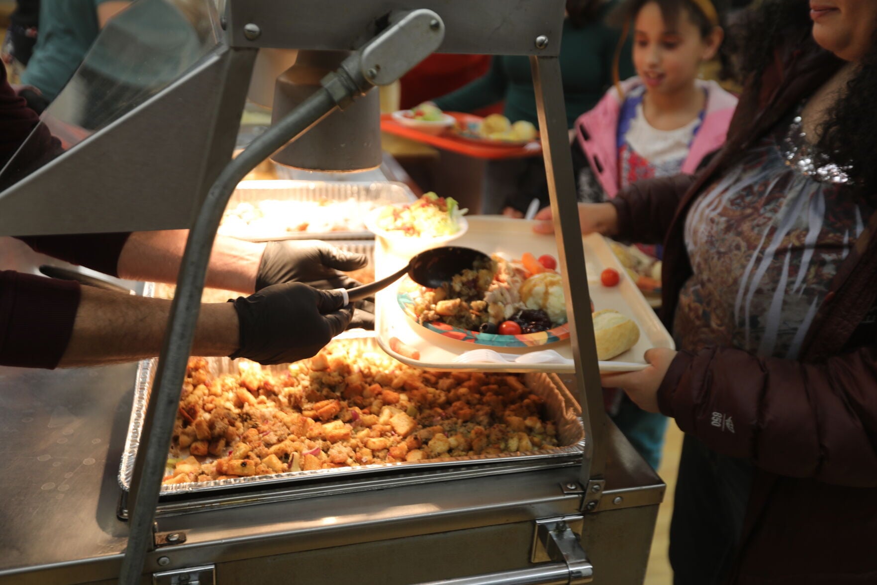Wyoming Elks lodge feeds hundreds for Thanksgiving