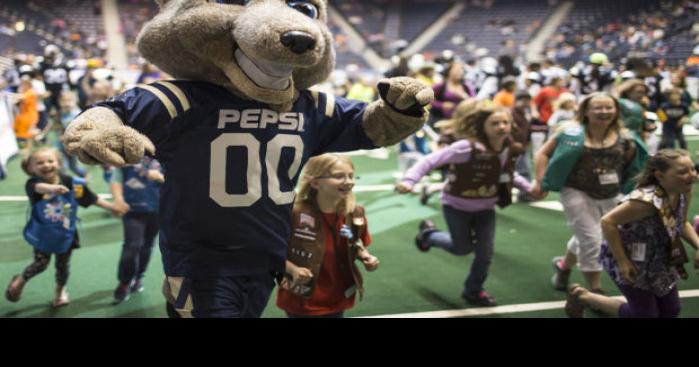 Life behind the head: Capturing the spirit of 'Custer,' the Wyoming ...