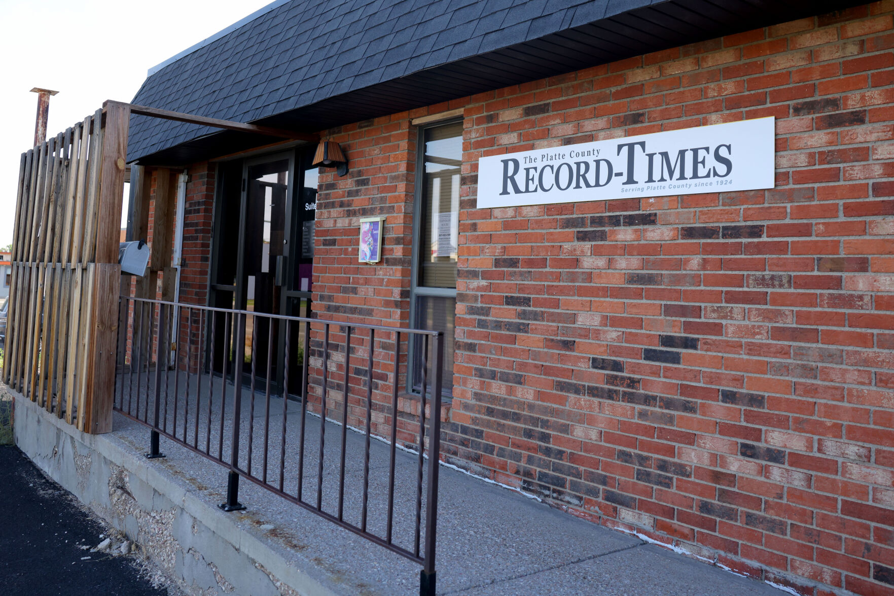 Eight Wyoming newspapers close, what does that mean for us?