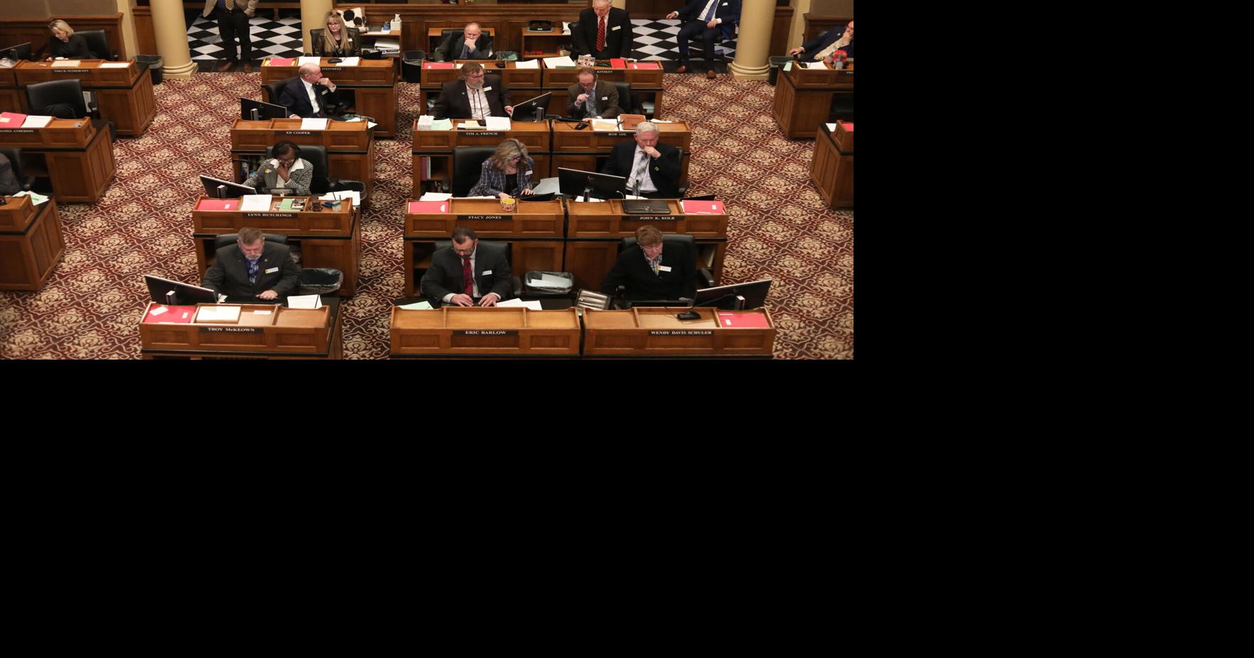 Lawmakers are bombarded with info. How do they decide what constituents ...