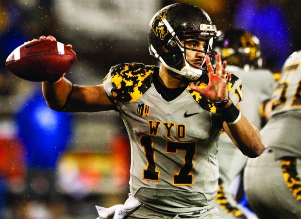 UPDATE: Former Wyoming quarterback Jason Thompson transfers to Utah