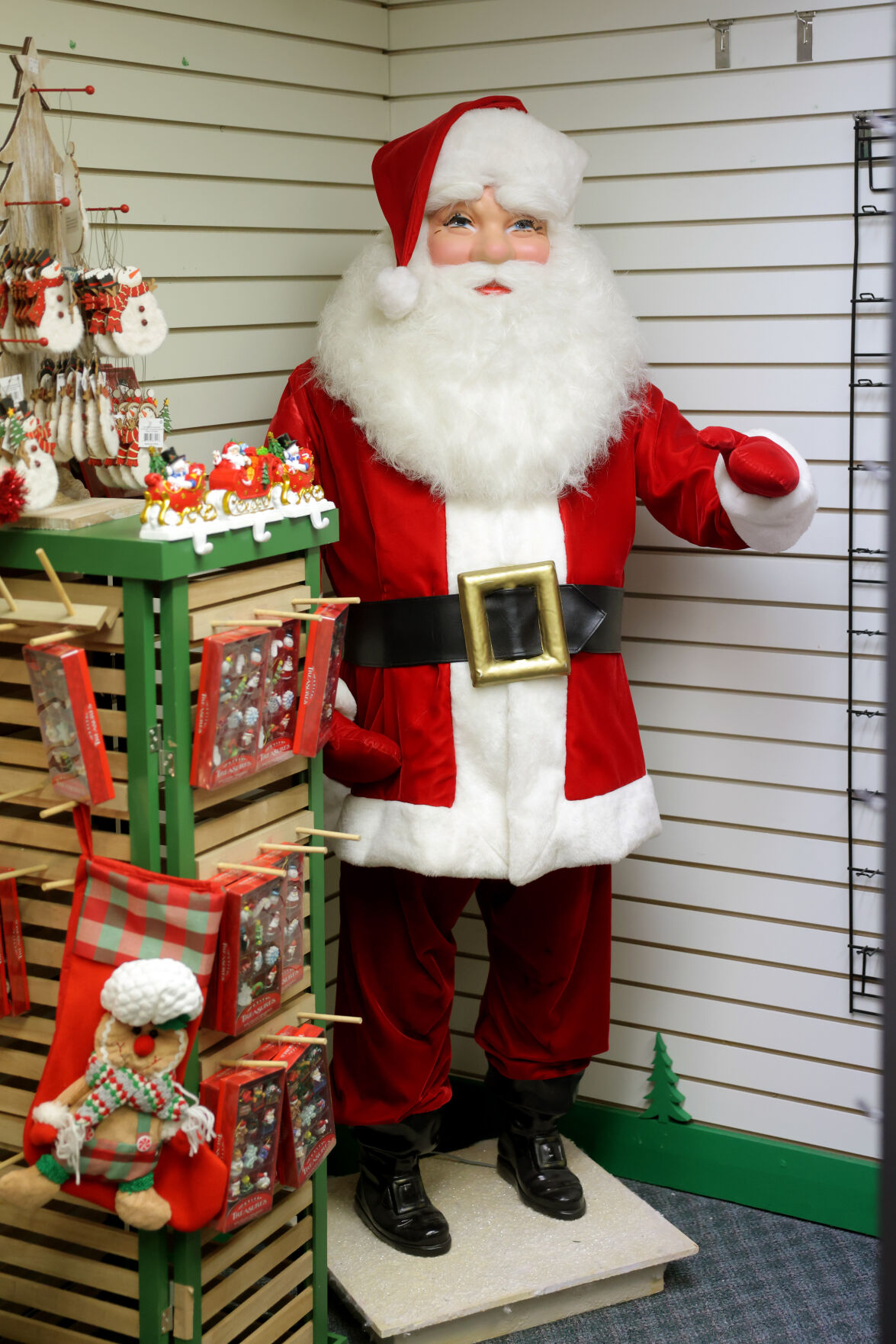 The Christmas Cottage brings holiday magic, Hallmark moments