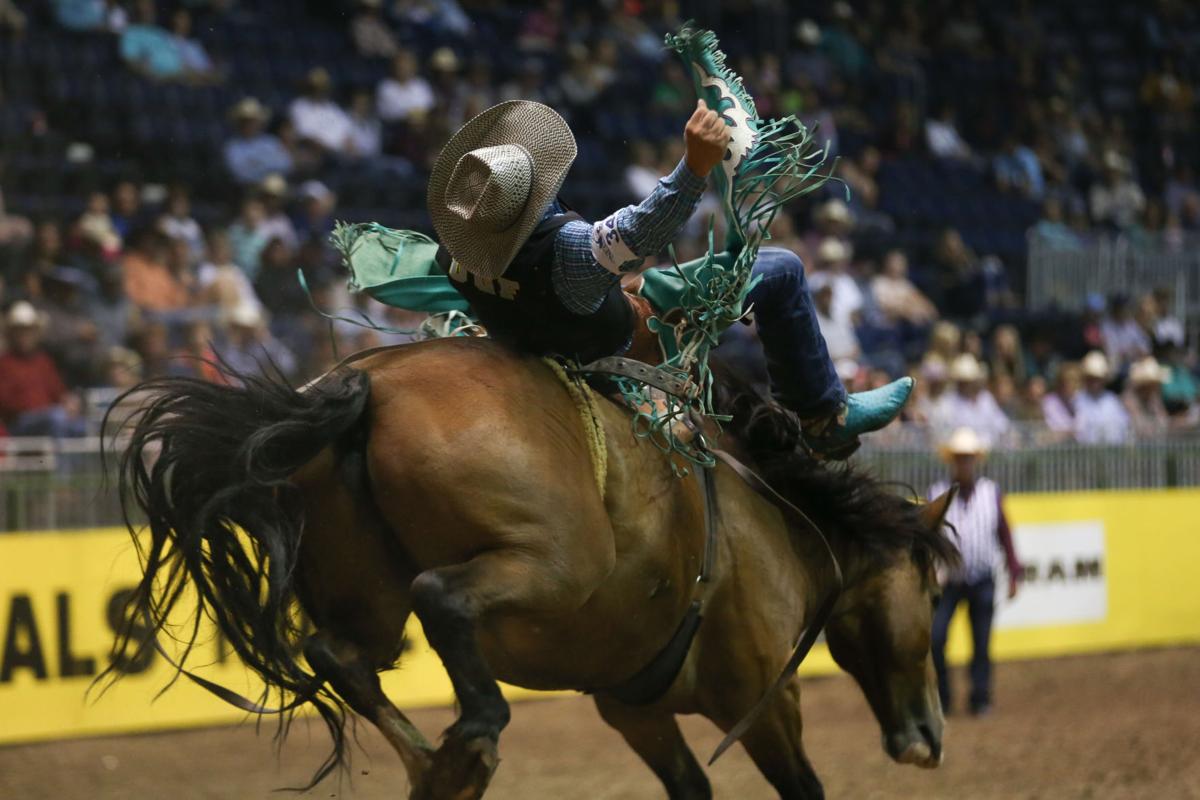 McNeese State's Chad Rutherford has fingers crossed while leading ...