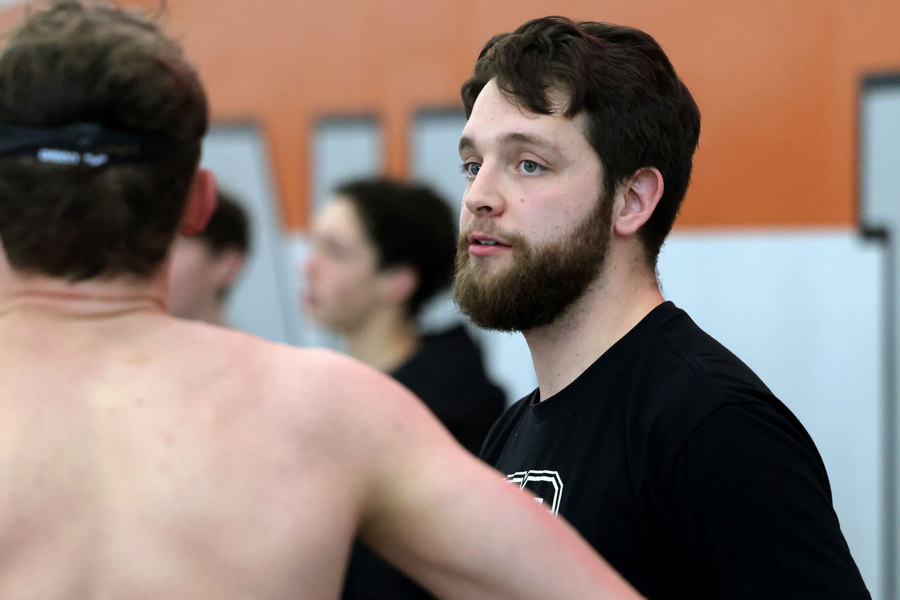 Natrona County boys' swimming team starts to make a splash