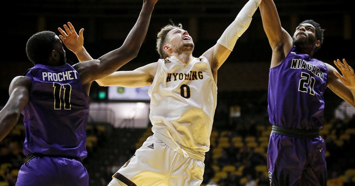 Wyoming's Jake Hendricks expected to play against Air Force