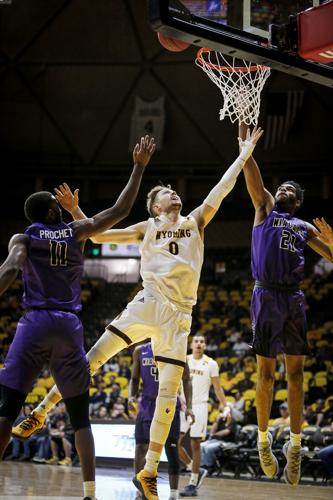 Wyoming's Jake Hendricks expected to play against Air Force