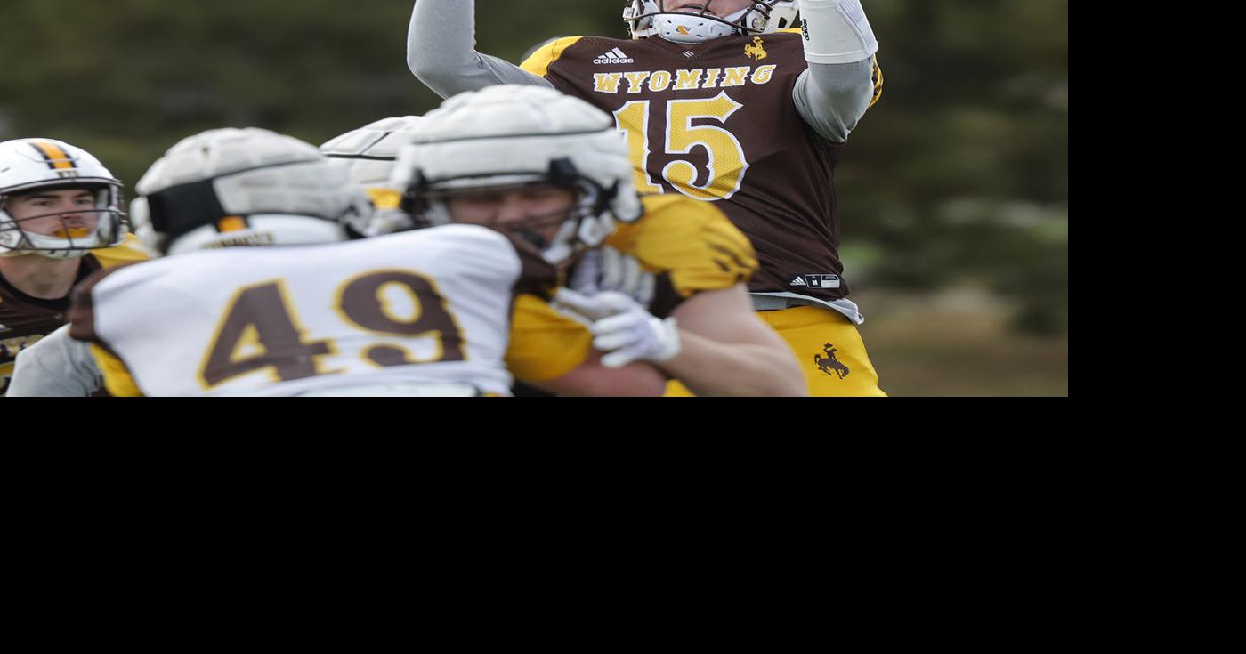 Freshman QB Levi Williams gets comfortable during head start at Wyoming